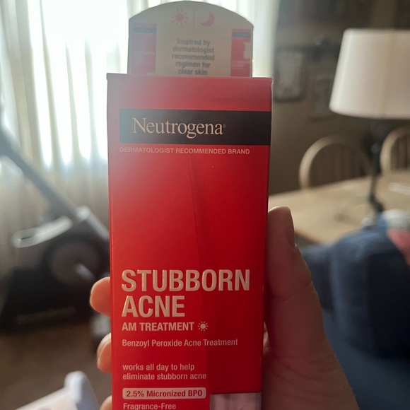 Neutrogena | Skincare | Neutrogena Stubborn Acne Am Treatment | Poshmark